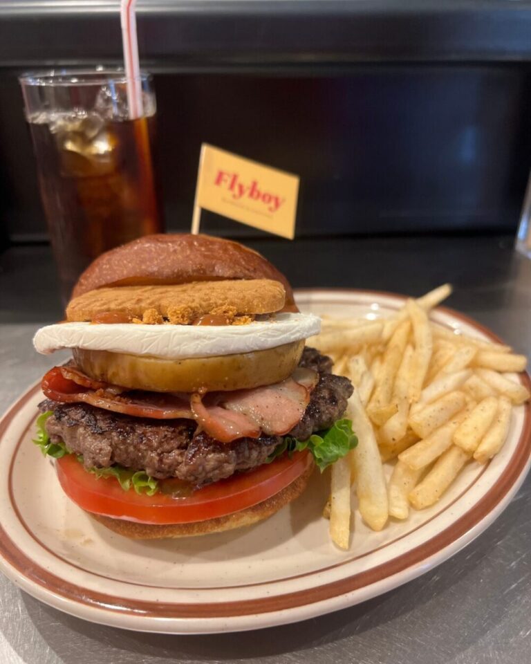 FLY BOY BURGER & COFFEE【鷺洲】ハンバーガーにビスケット⁈ －福島区に住んでいます